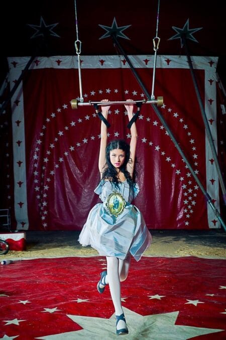 The Story of the Fortune Teller and the Flying Circus - Chotronette