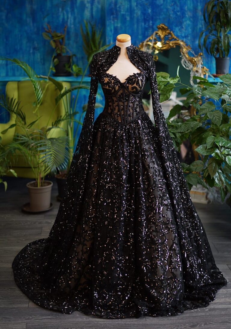Chotronette: Magical Dresses & Offbeat Bridal Gowns